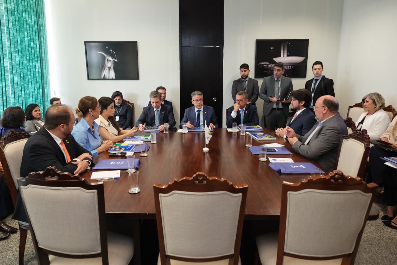 Governandor Fábio Mitidieri apresenta projetos prioritários de Sergipe ...